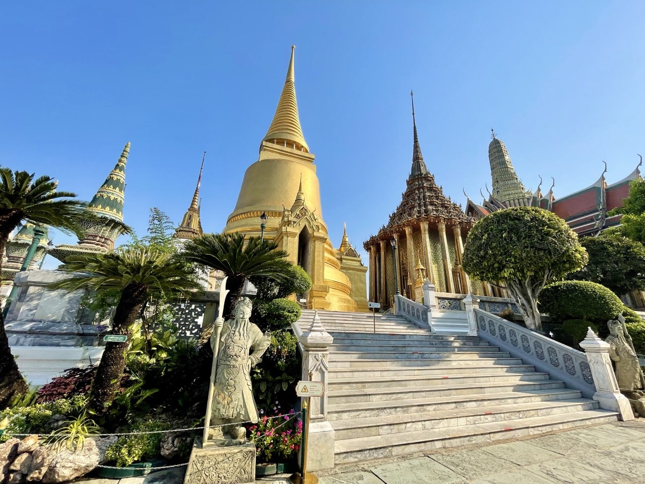 ¿CÓMO LLEGAR AL GRAN PALACIO REAL DE BANGKOK? - TU GUÍA EN TAILANDIA