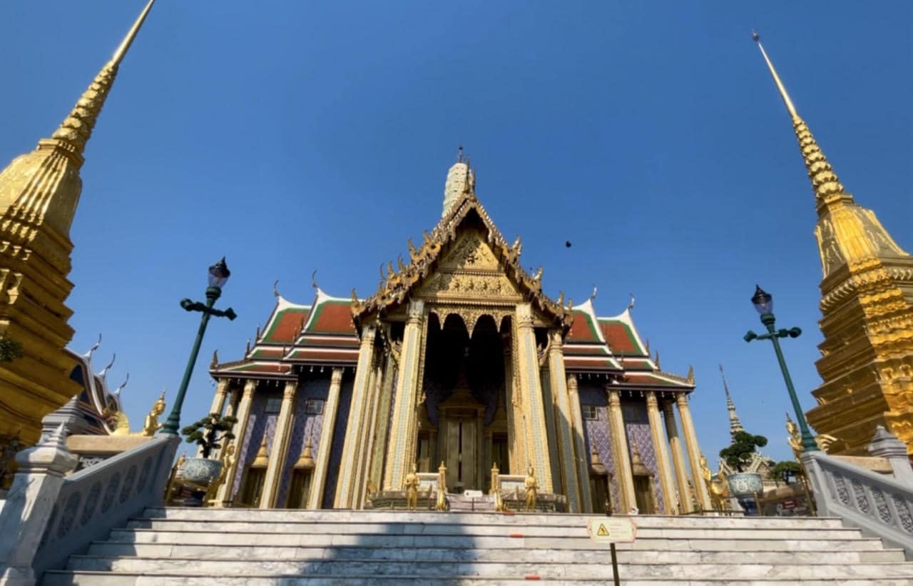 Wat Phra Kaew: el templo del Buda Esmeralda en Bangkok - Tu Guía en ...